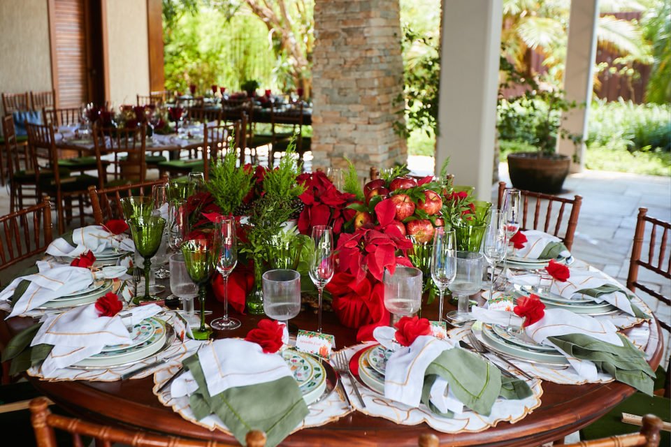 Maria da Graça Miziara recebe convidadas em almoço natalino | Metrópoles