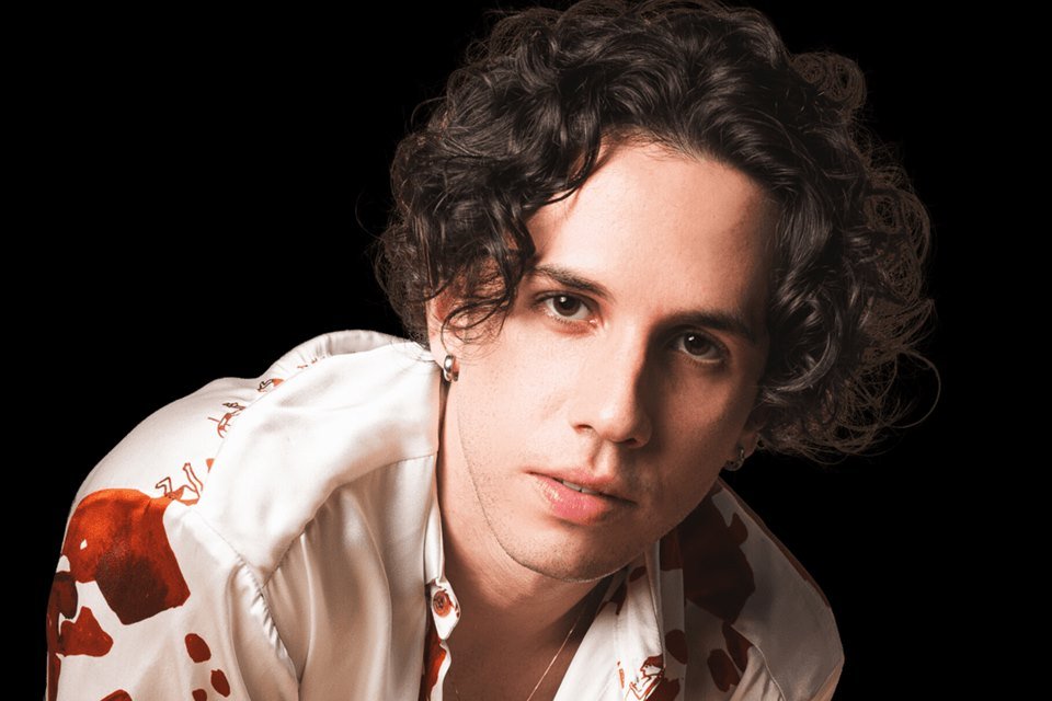 Saiba quem é Guto Cerqueira, sambista criticado no TikTok | Metrópoles