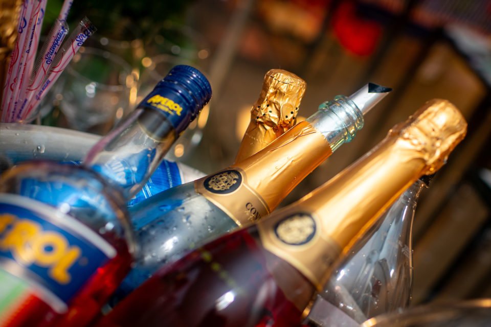 Patrícia Vaz, Taci Favato e Tici Venâncio promovem tarde de compras ...