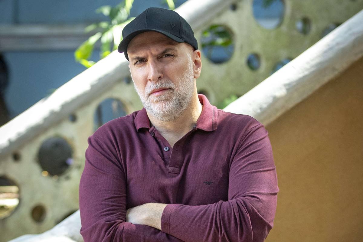 Cotado para o BBB24, Antonio Tabet elege padre como seu “sucessor ...