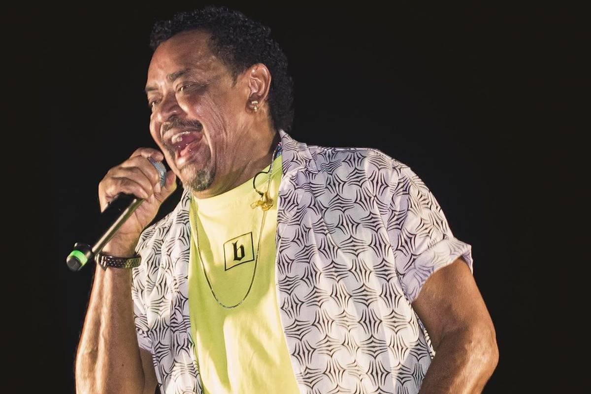 Vídeo: Compadre Washington tranquiliza fãs após cirurgia de urgência ...