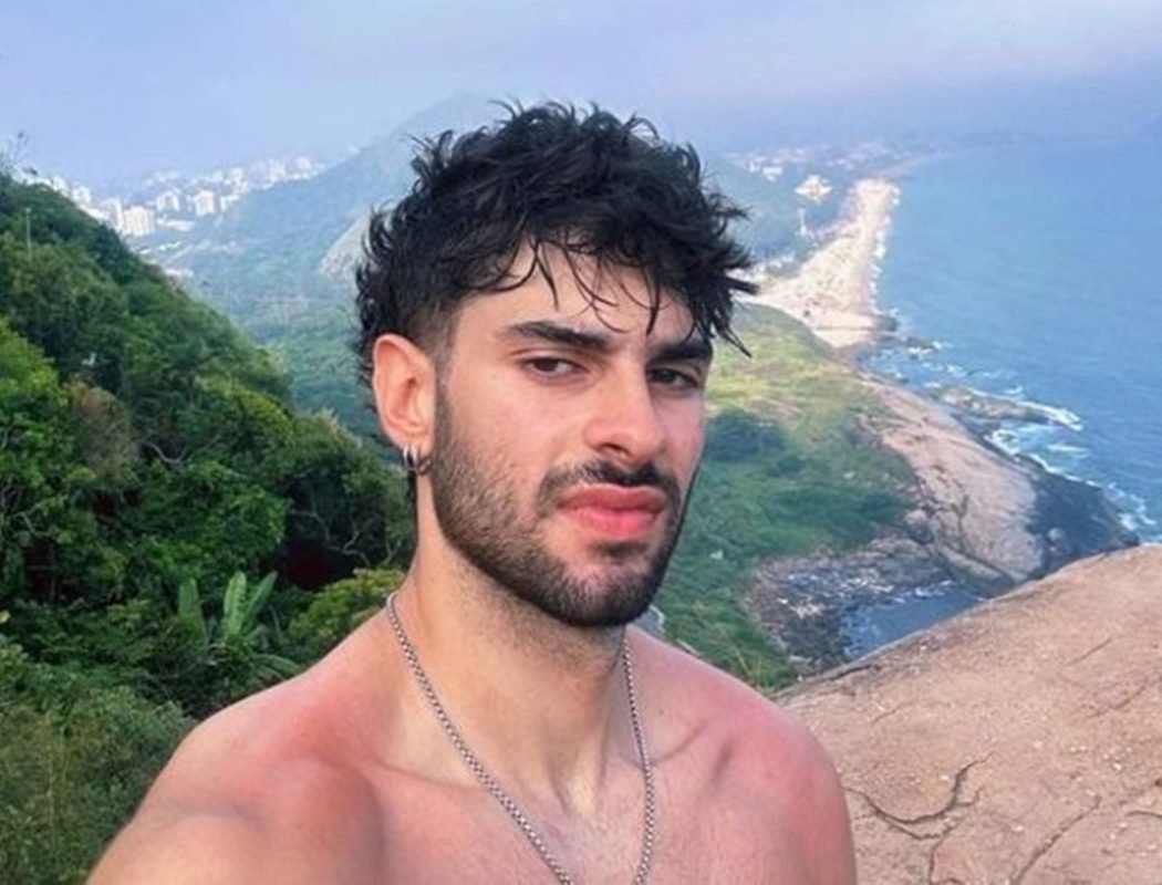 Metrô FM Juína 87.9 - Tá na Metrô, Tá Bom de Mais! - JOGADOR DE BASQUETE DO FLAMENGO REVELA SER ...