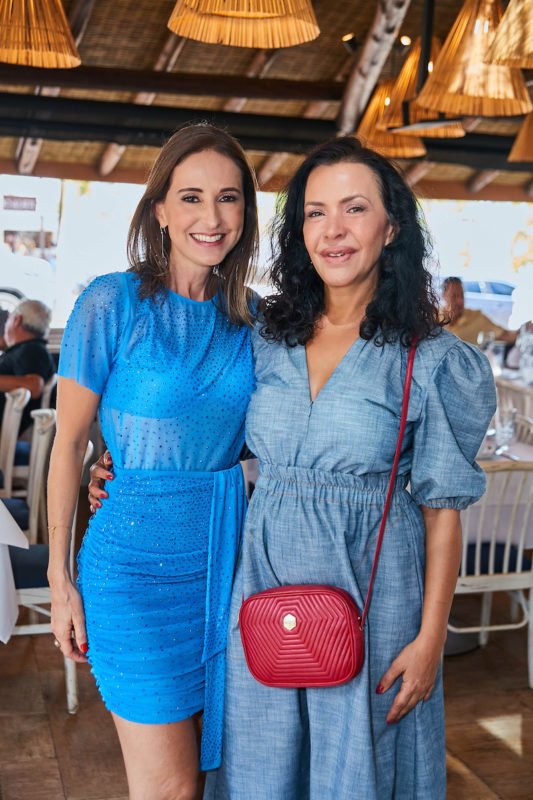 Tati Vartuli brinda aniversário com almoço entre amigos e familiares ...