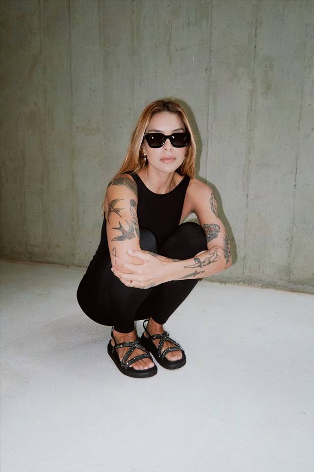 Inspire-se no estilo básico “com bossa” da brasiliense Ju Bandeira ...