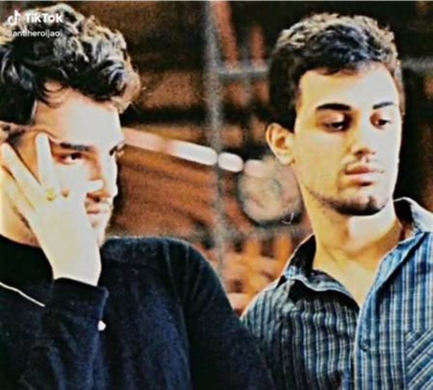 Após beijo ao vivo, Jão se declara para Pedro Tófani e confirma namoro ...