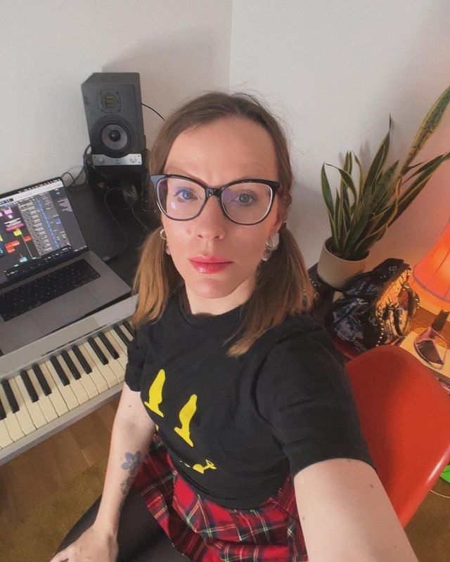 Quem é Fefe Life, dinamarquesa que mudou de vida ao conhecer o Brasil ...