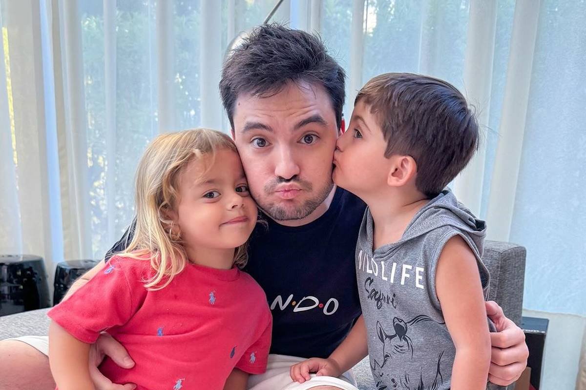 Felipe Neto comemora nascimento do irmão, que é 36 anos mais novo ...