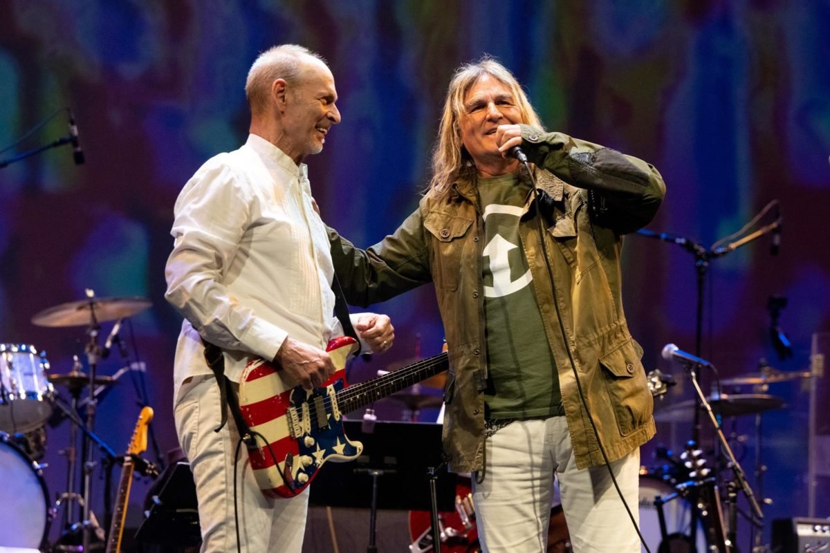 Morre Wayne Kramer, guitarrista do MC5, aos 75 anos | Metrópoles