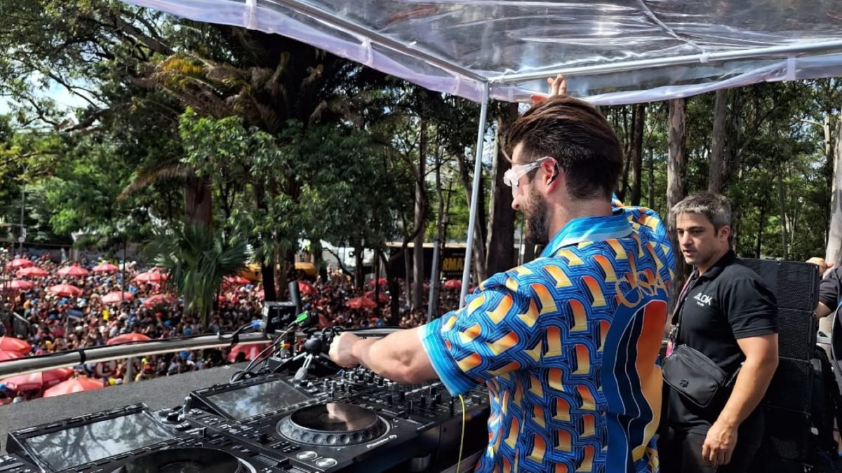 Carnaval: Alok leva milhares ao Ibirapuera em show de trio elétrico ...