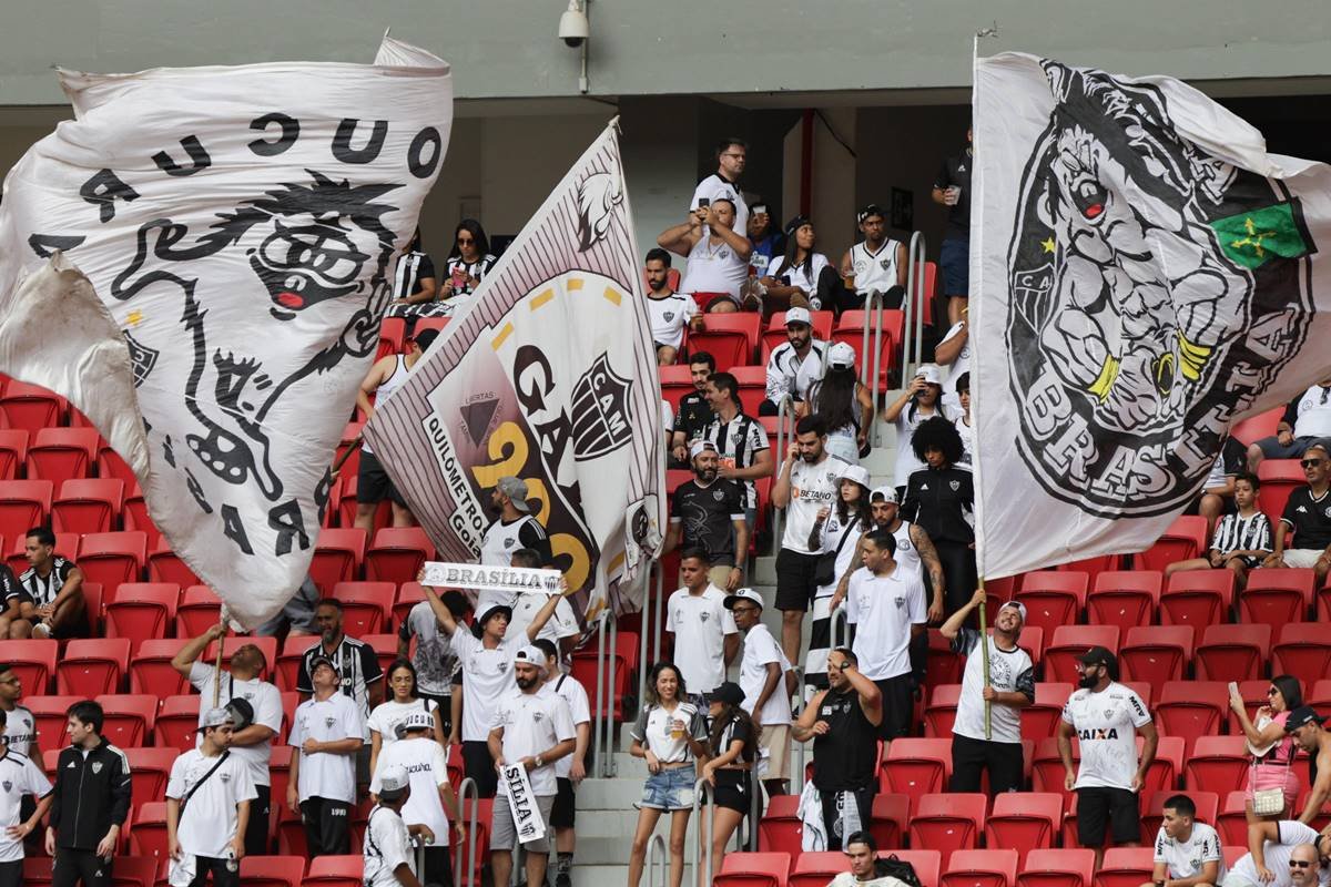 Animados, torcedores chegam no Mané para Itabirito e Atlético-MG ...