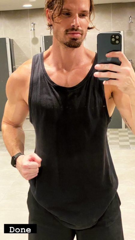 Longe da TV, Jonatas Faro reaparece diferente e impressiona: veja ...