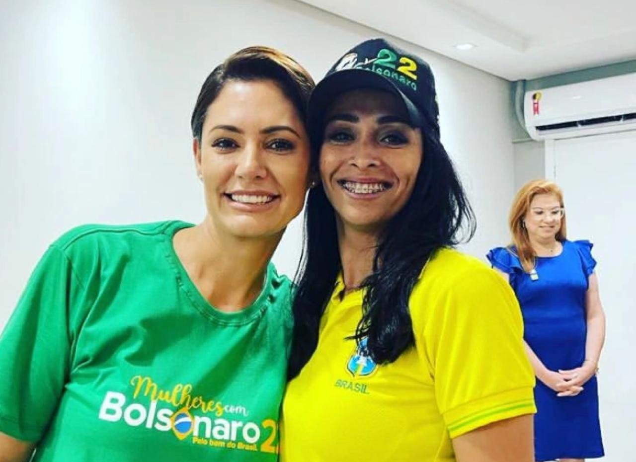 Após cobrar de Michelle, ex de Zé Trovão volta ao PL Mulher em SC ...