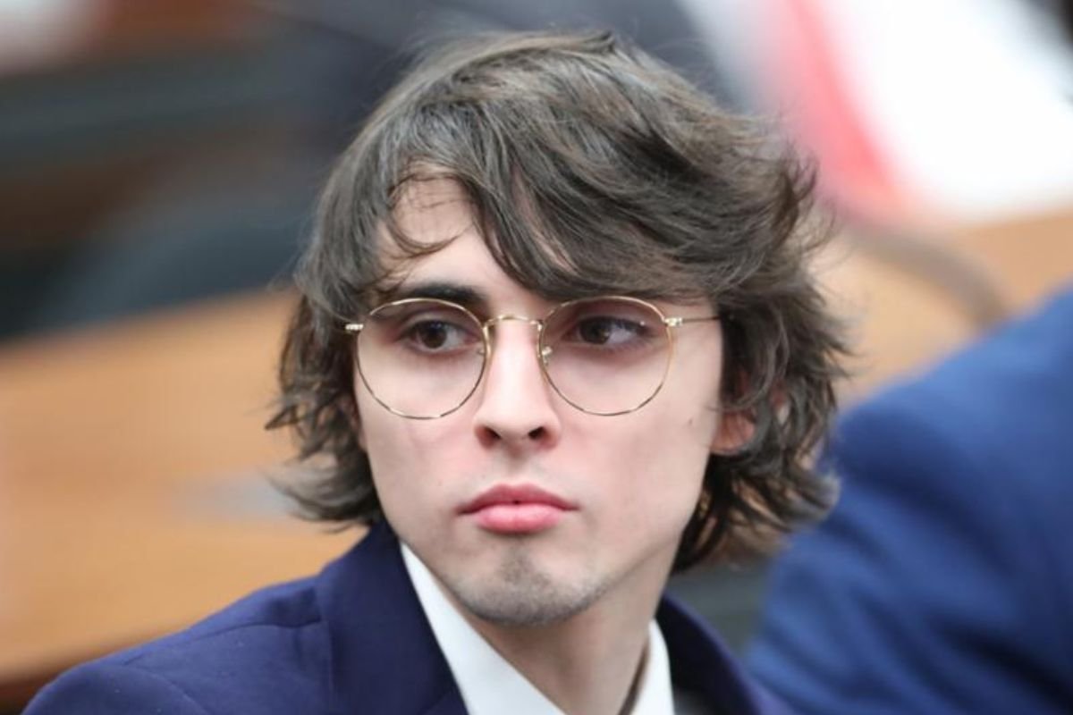 Pesquisa: deputado federal de 23 anos lidera disputa em Manaus | Metrópoles